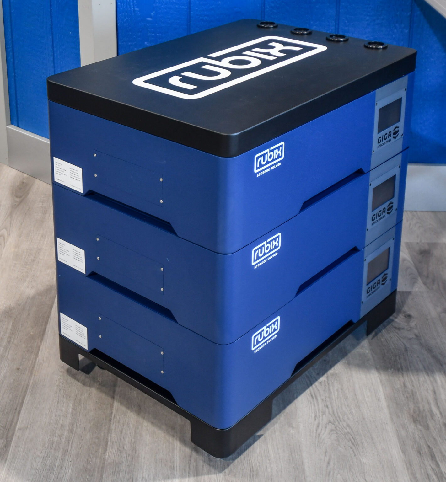 Battery Stacking Technology - Rubix Battery